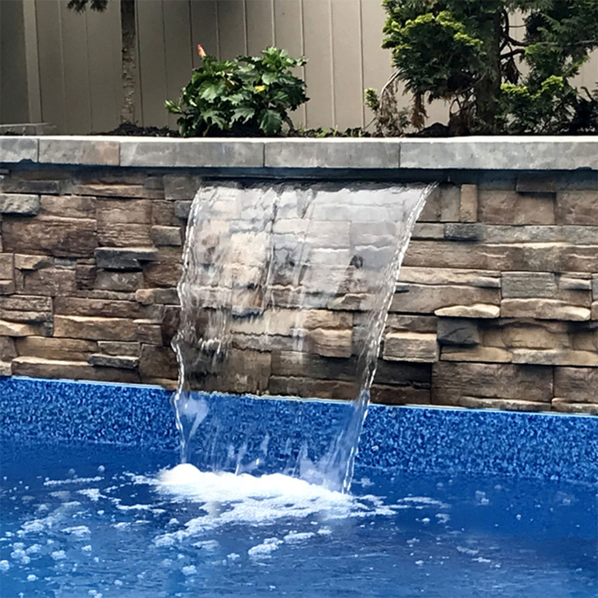 Pondmaster LED Lighted Waterfall Spillway for Gardens or Pools, Blue ...