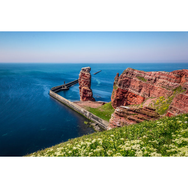 Highland Dunes Adonya " Rock Formation Lange Anna " by Rpeters86 | Wayfair