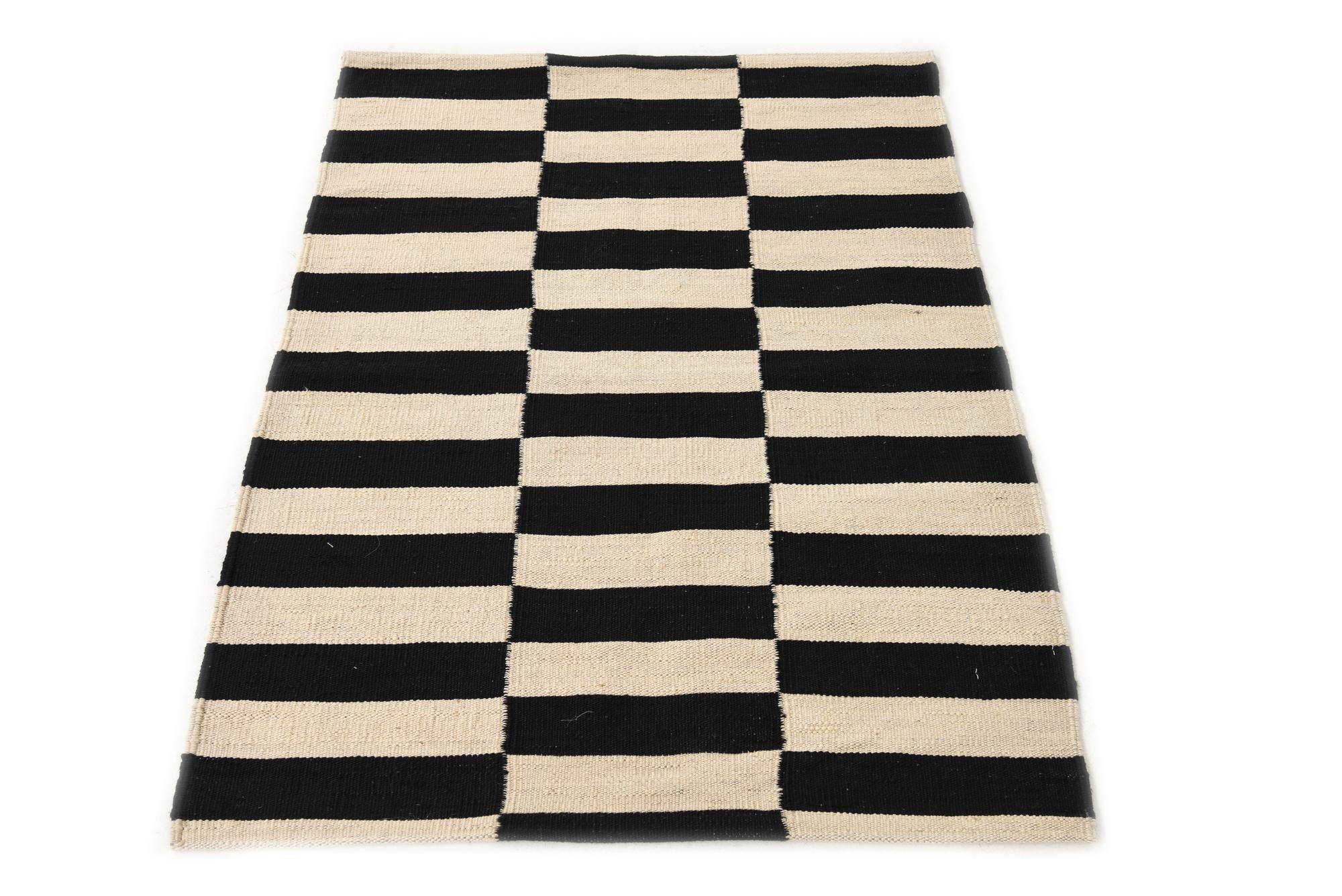 Isabelline 3x4 Parrett Black and White Rug | Wayfair