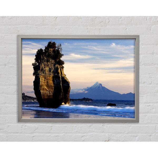 Bright Star New Zealand Beach Mount Taranaki View - Single Picture ...
