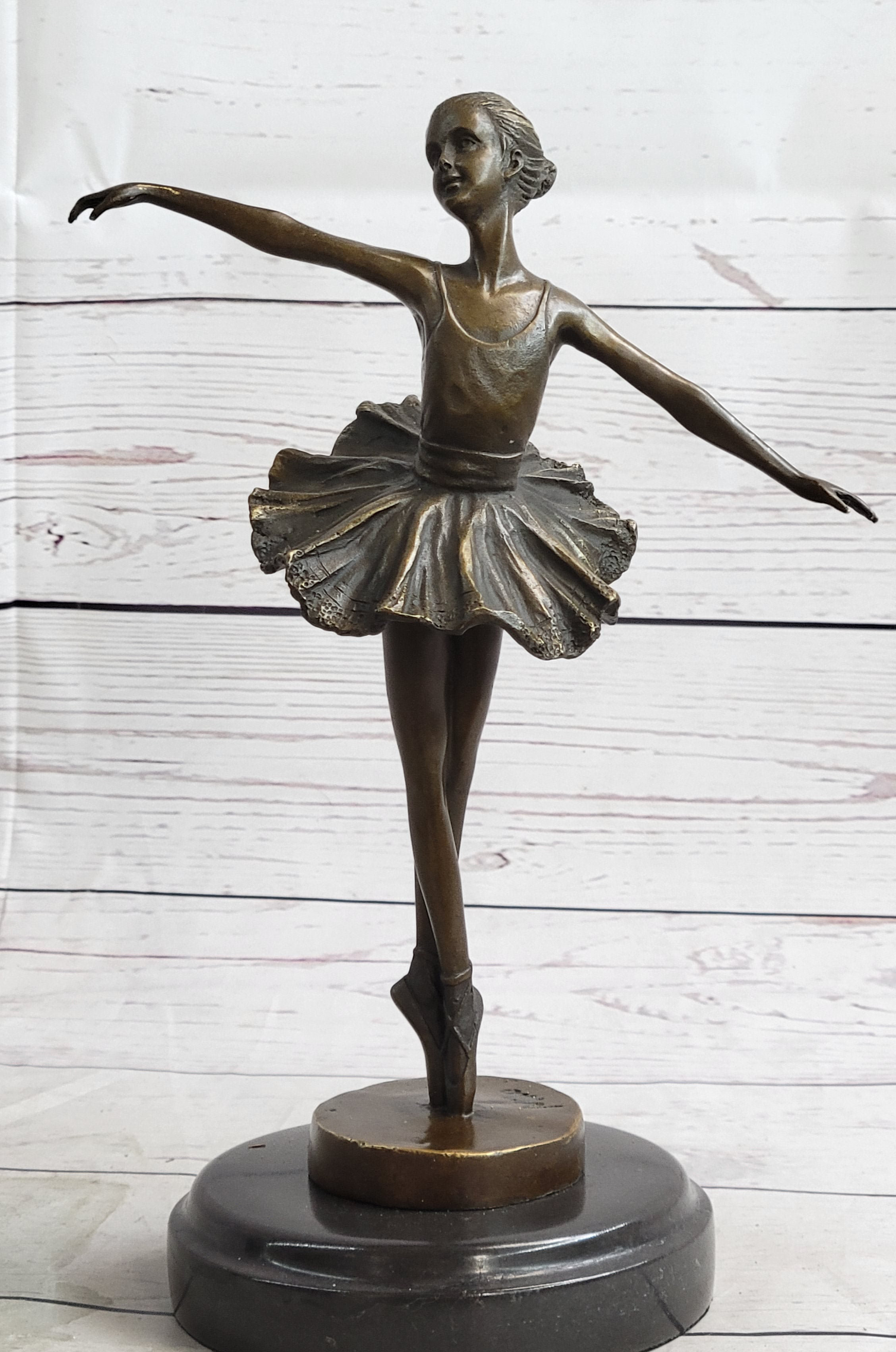Red Barrel Studio® Ballerina On Tip Toes With Outstretched Arms Bronze ...