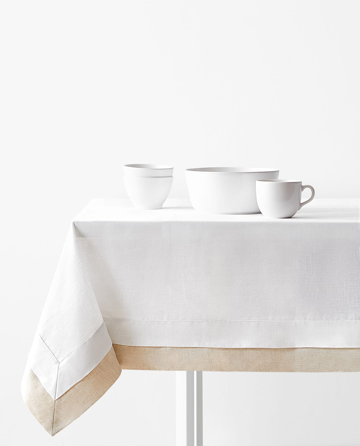 Gracie Oaks Addilyne Modern Natural Double Bordered White Tablecloth ...
