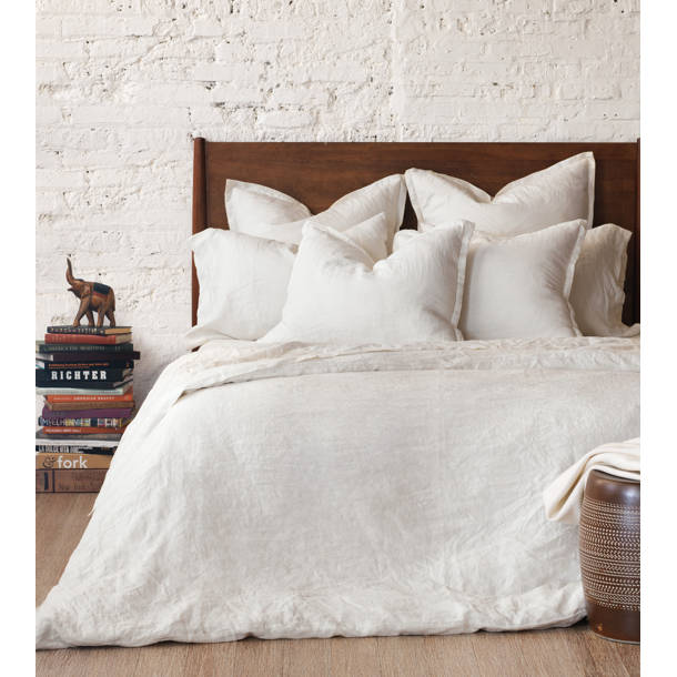 Eastern Accents Vadoma Linen Comforter by Barclay Butera & Reviews ...