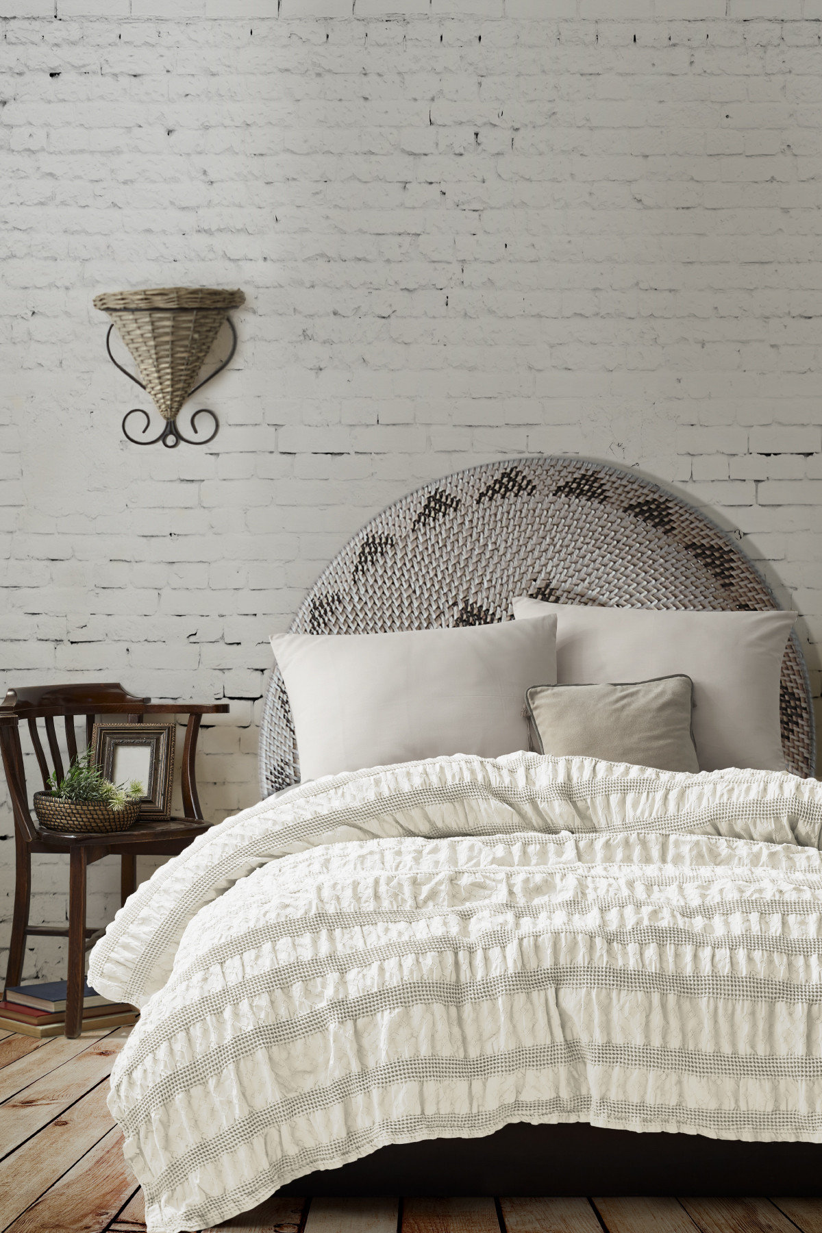 Asir Group INC Cosper 100% Cotton Modern and Contemporary Quilt | Wayfair