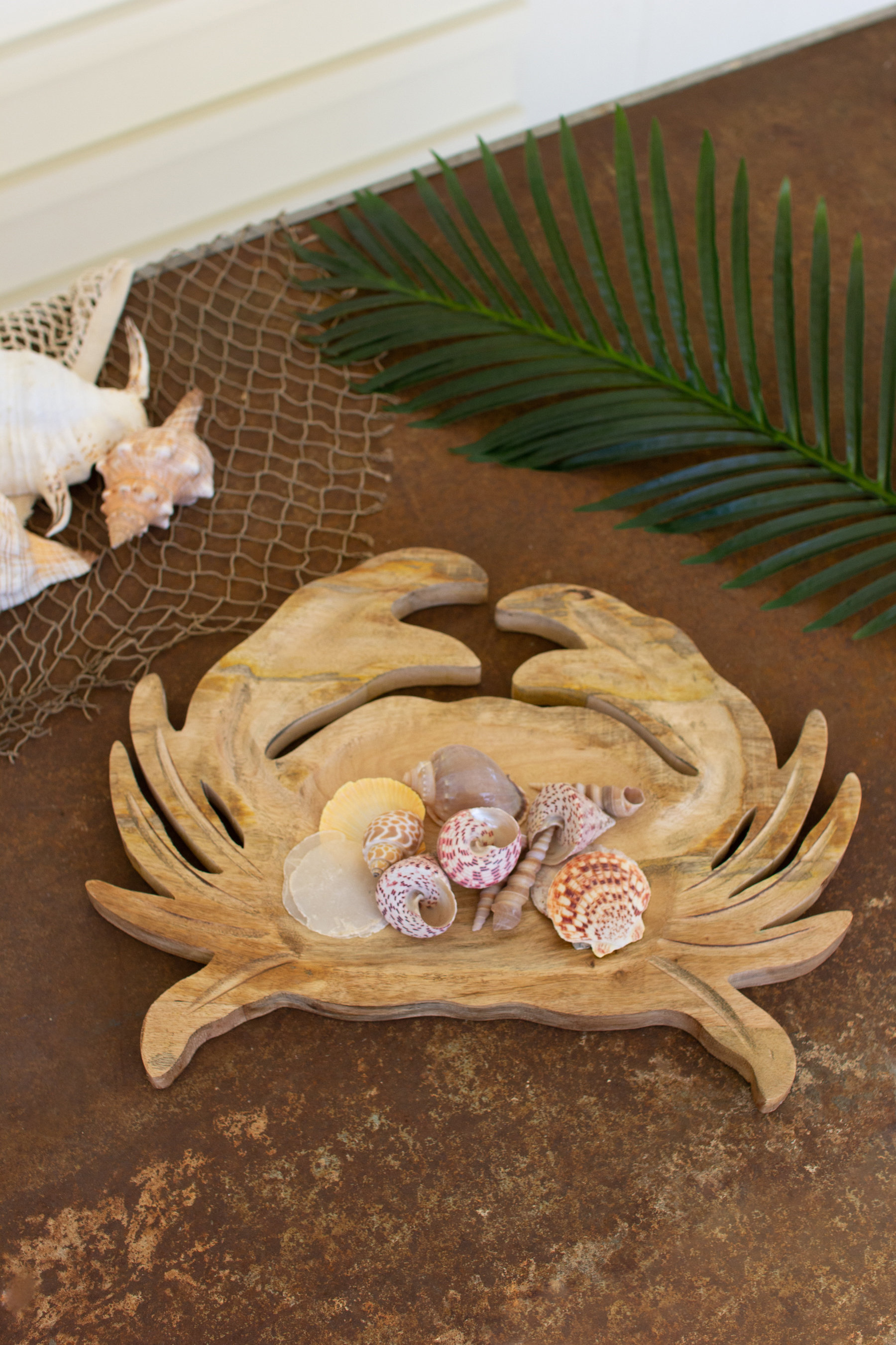 Highland Dunes CARVED WOODEN CRAB PLATTER - Wayfair Canada