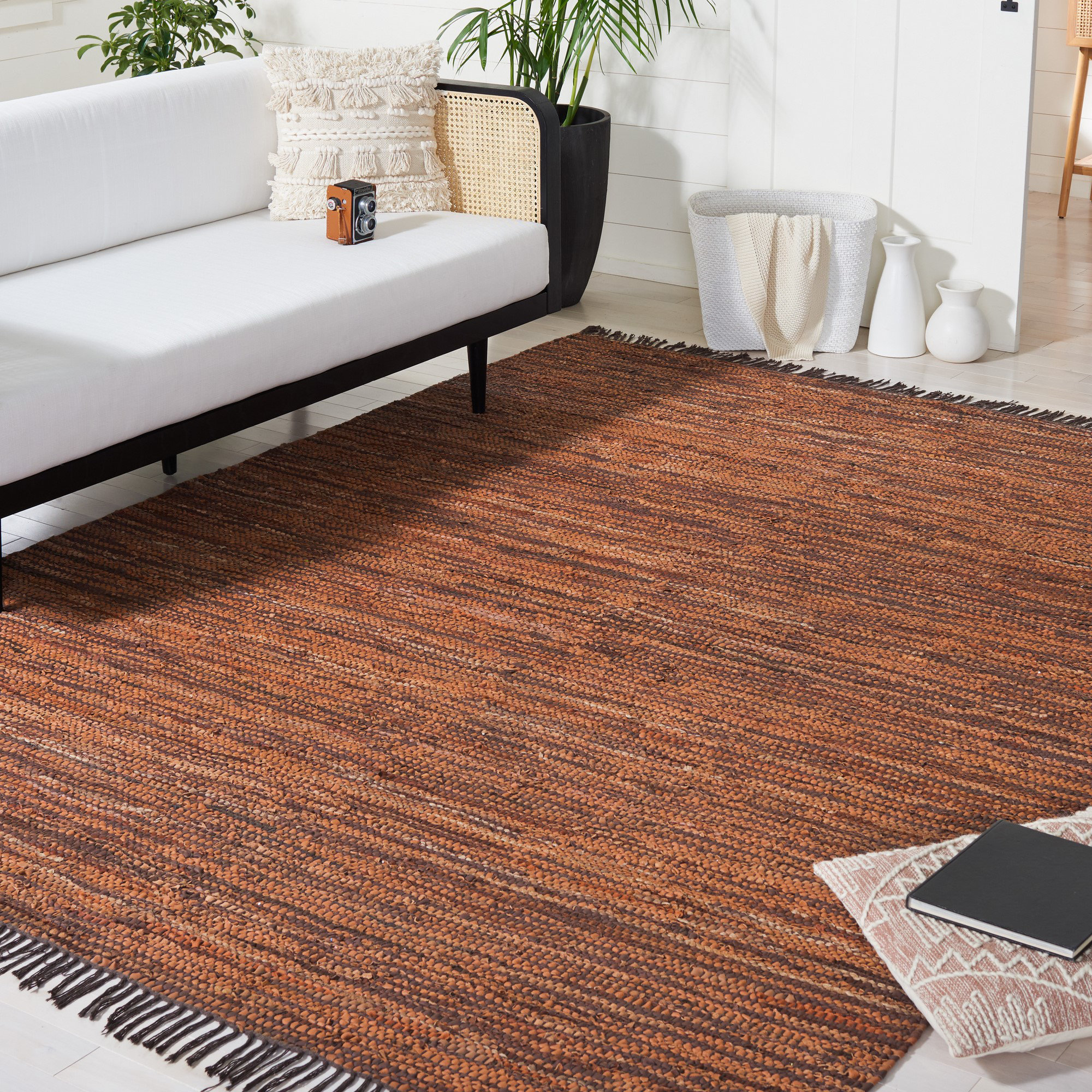 Gracie Oaks Riplex Vintage Leather Flat Weave Recycled Leather/Cotton ...