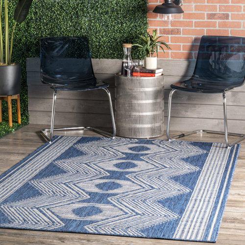 Foundry Select Alvina Southwestern Indoor/Outdoor Rug & Reviews | Wayfair