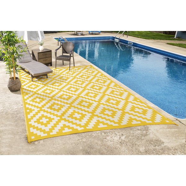 Union Rustic Outdoor Rug Recycled Plastic Straw Waterproof Patio ...