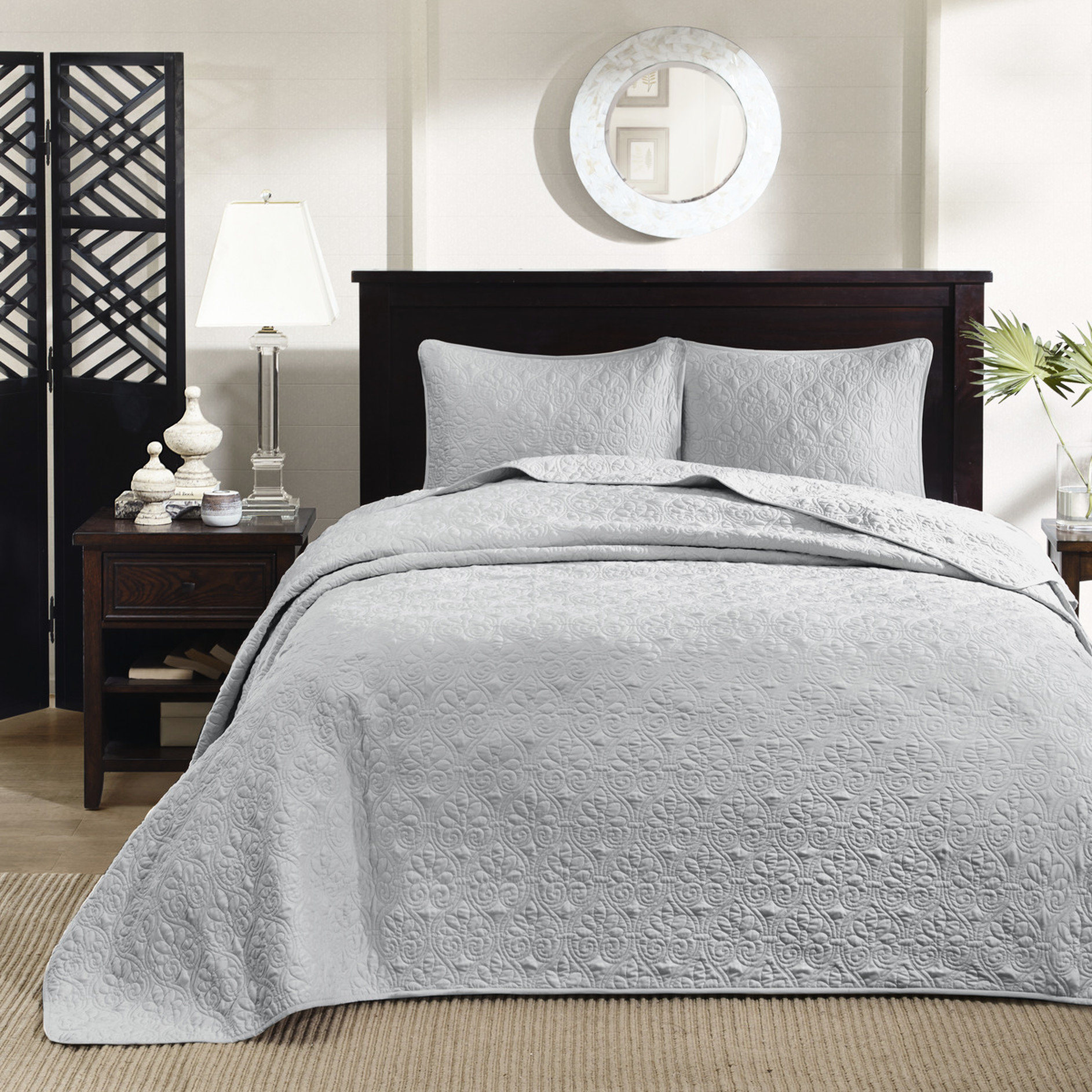 Kivaritio Grey Queen Reversible Bedspread - Incredible Quilting Pattern ...