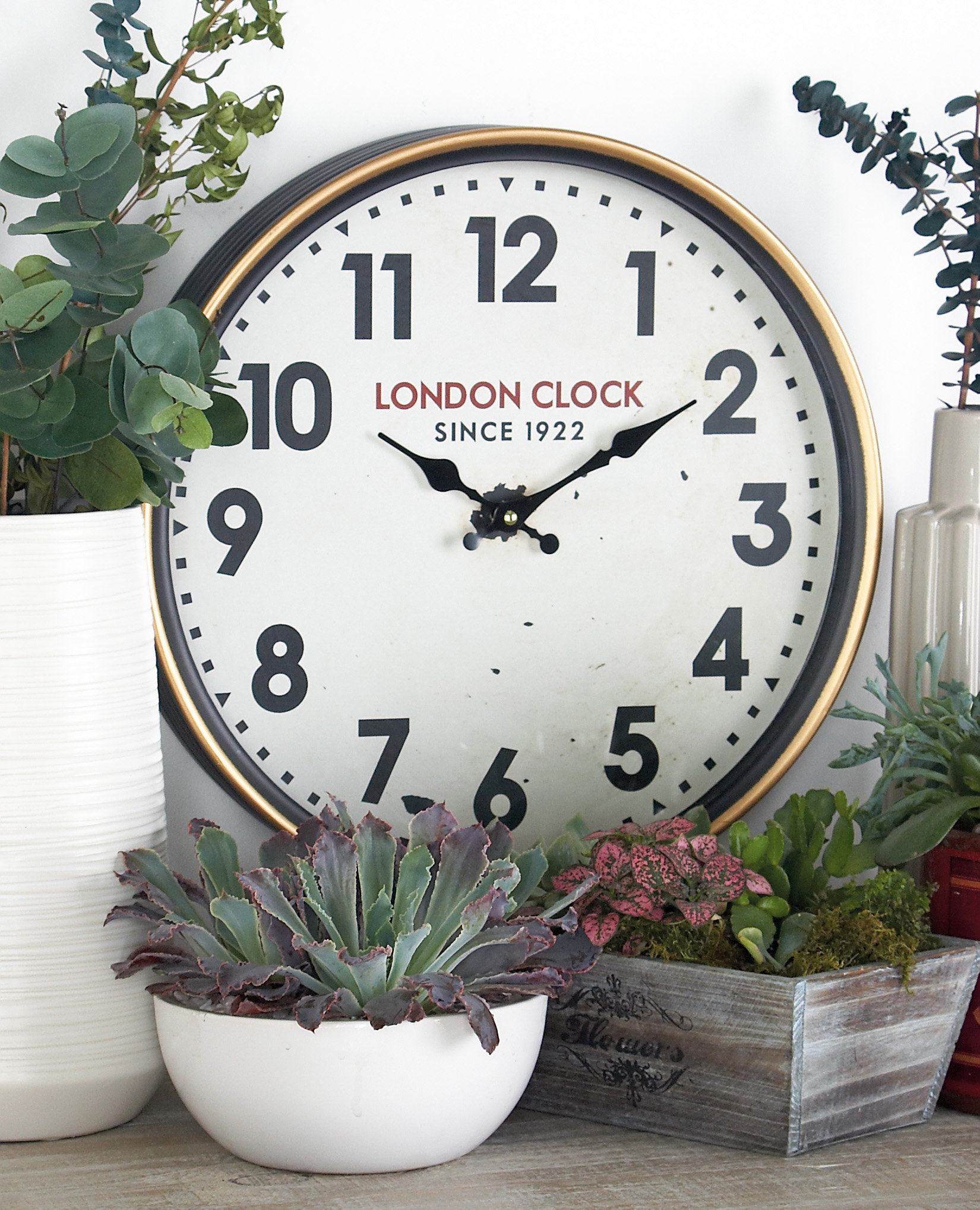 Charlton Home® Favore Vintage London-Inspired Wall Clock & Reviews ...