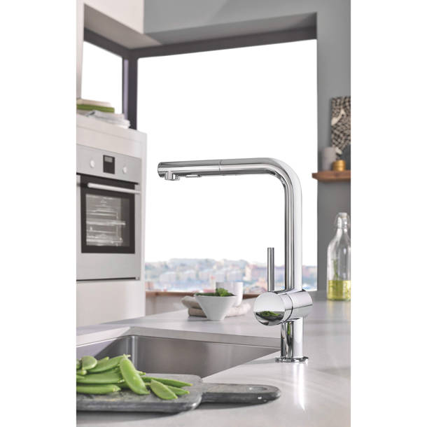 GROHE Essence Pull Out Single Handle Kitchen Faucet with Accessories ...