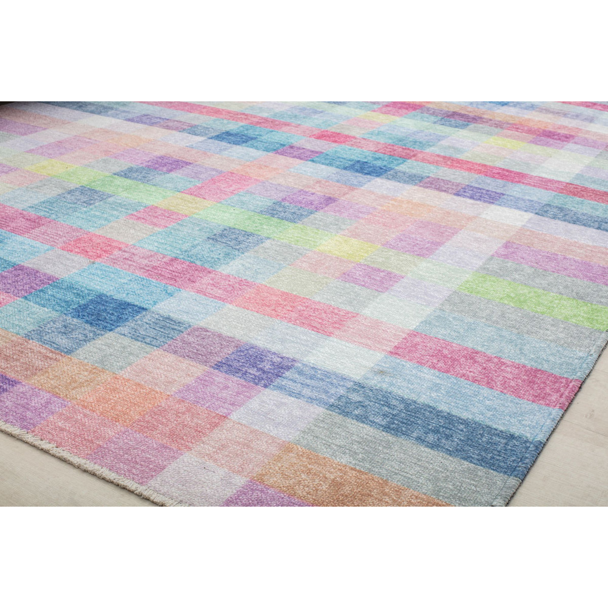 Isaac Mizrahi New York Eloise Contemporary Sweet Talk Area Rug ...