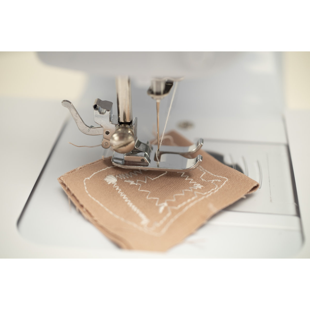 Michley Electronics Desktop Electronic Sewing Machine And 100 Piece ...