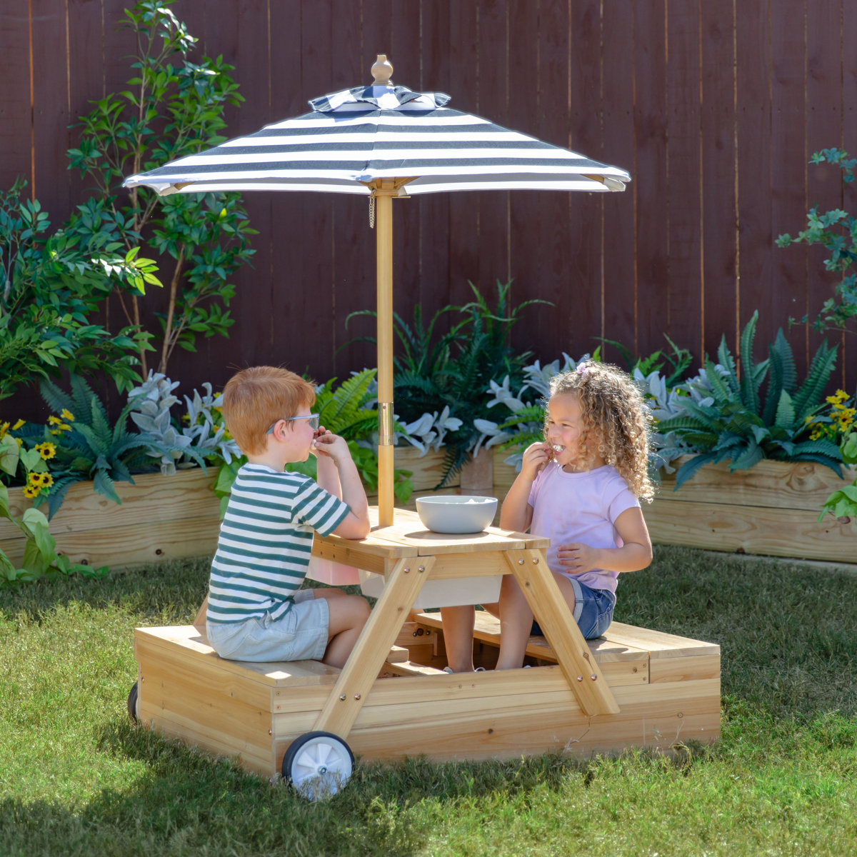 Teamson Kids Sorrento Wooden 2-In-1 Picnic Table With Sandbox ...