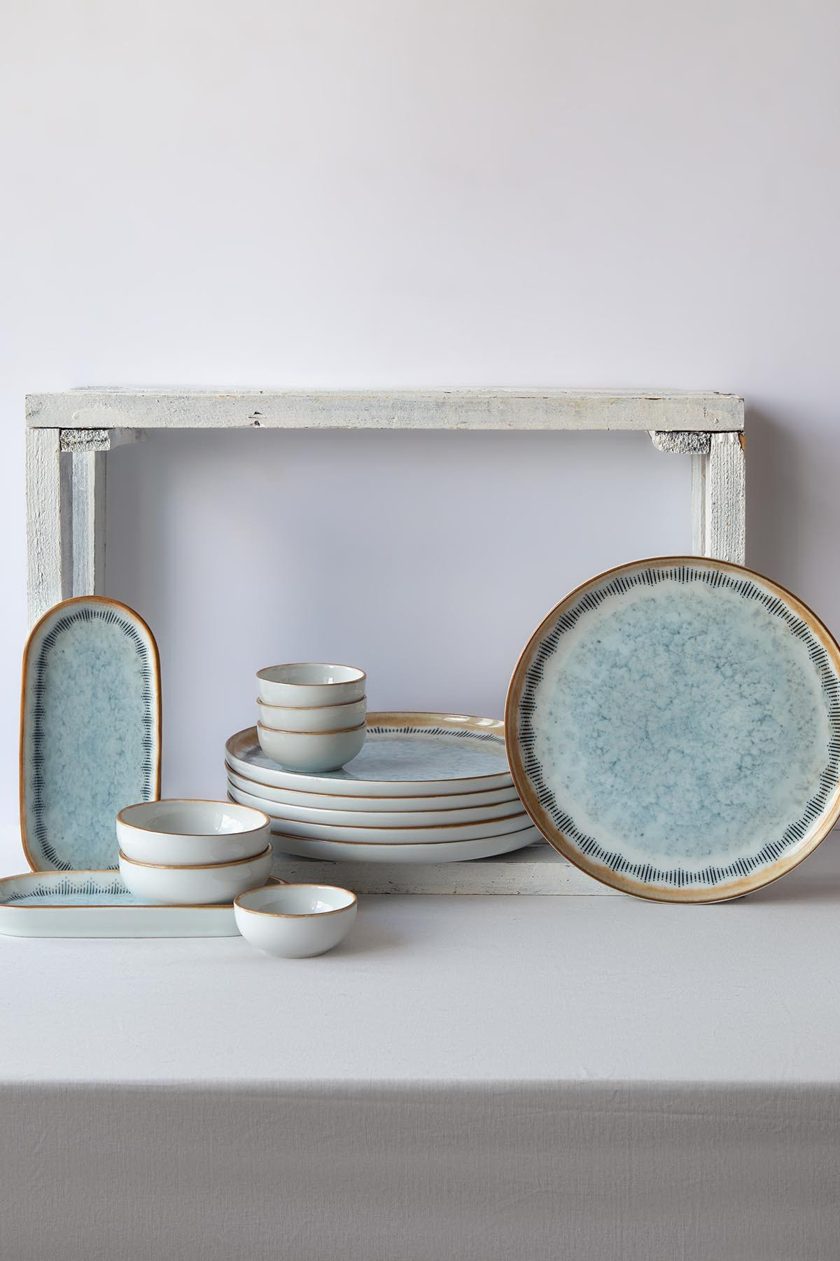 East Urban Home Breakfast Set (14 Pieces) | Wayfair
