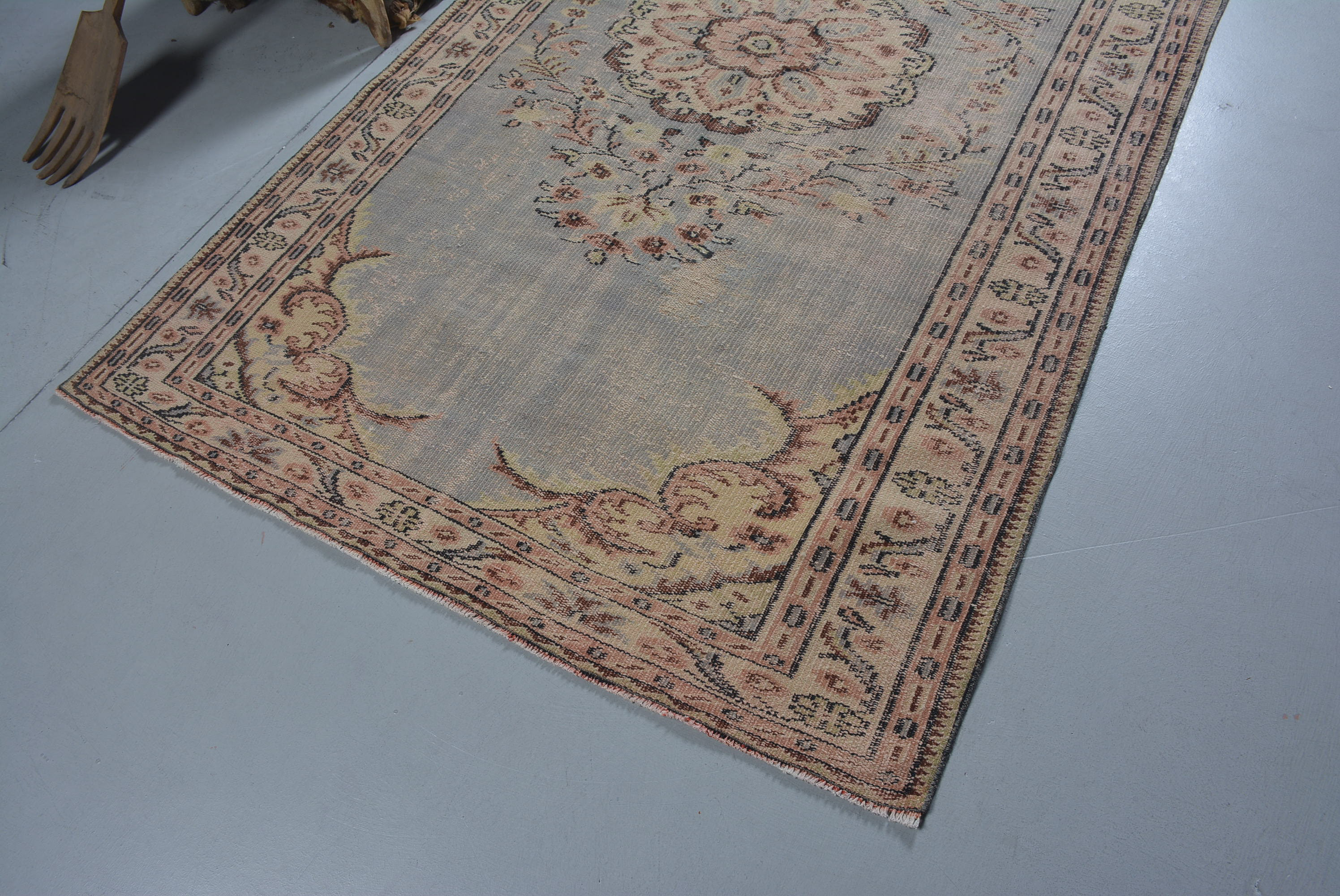 Isabelline 4.9x8.3 ft Large Rug, Brown Statement Rugs, Vintage Rug ...
