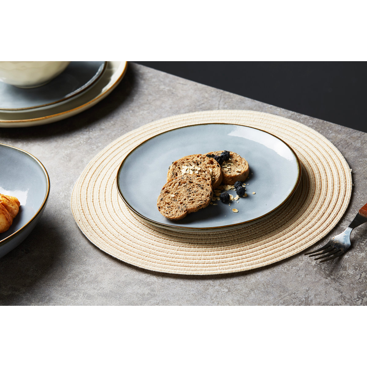 Famiware 18-Piece Dinnerware Sets, Stoneware Dish Set (Set of 6 ...