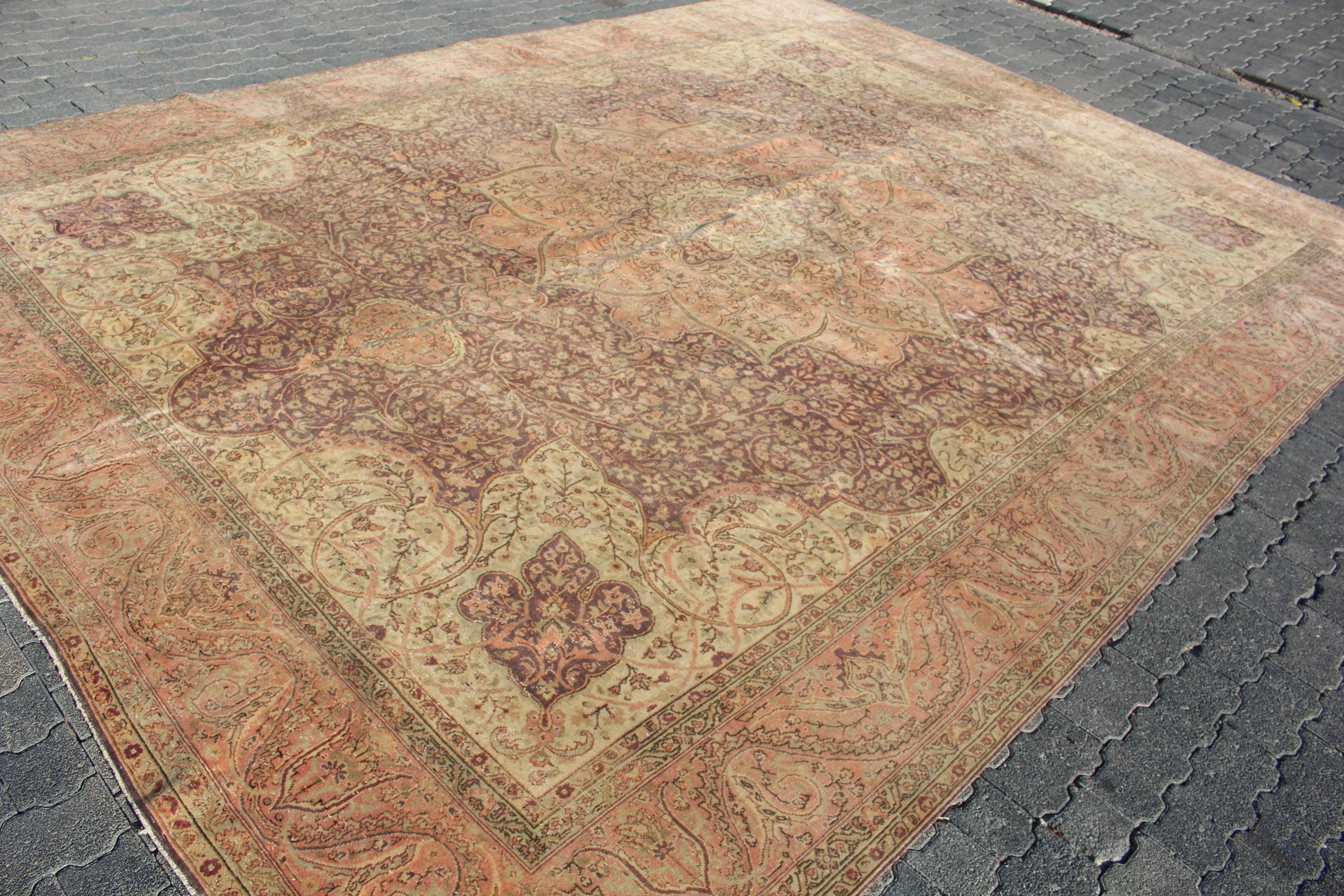 kayra export Antique Turkish Rug in Vintage Style: Handcrafted ...