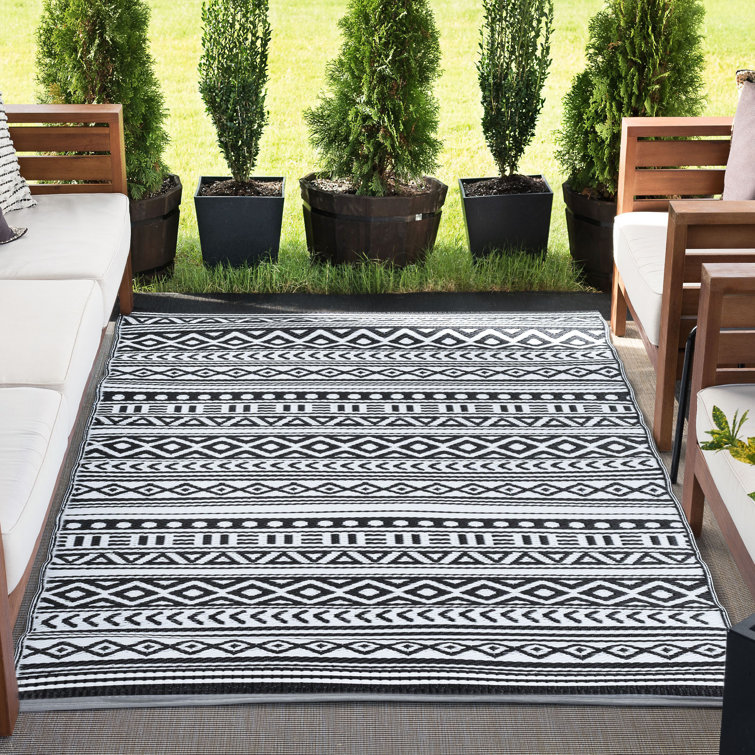 George Oliver Mercedes Moroccan Indoor / Outdoor Rug & Reviews | Wayfair