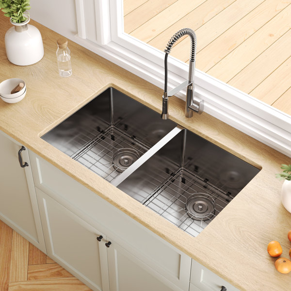 DeerValley 33'' L Undermount 50/50 Double Bowl Stainless Steel Kitchen ...