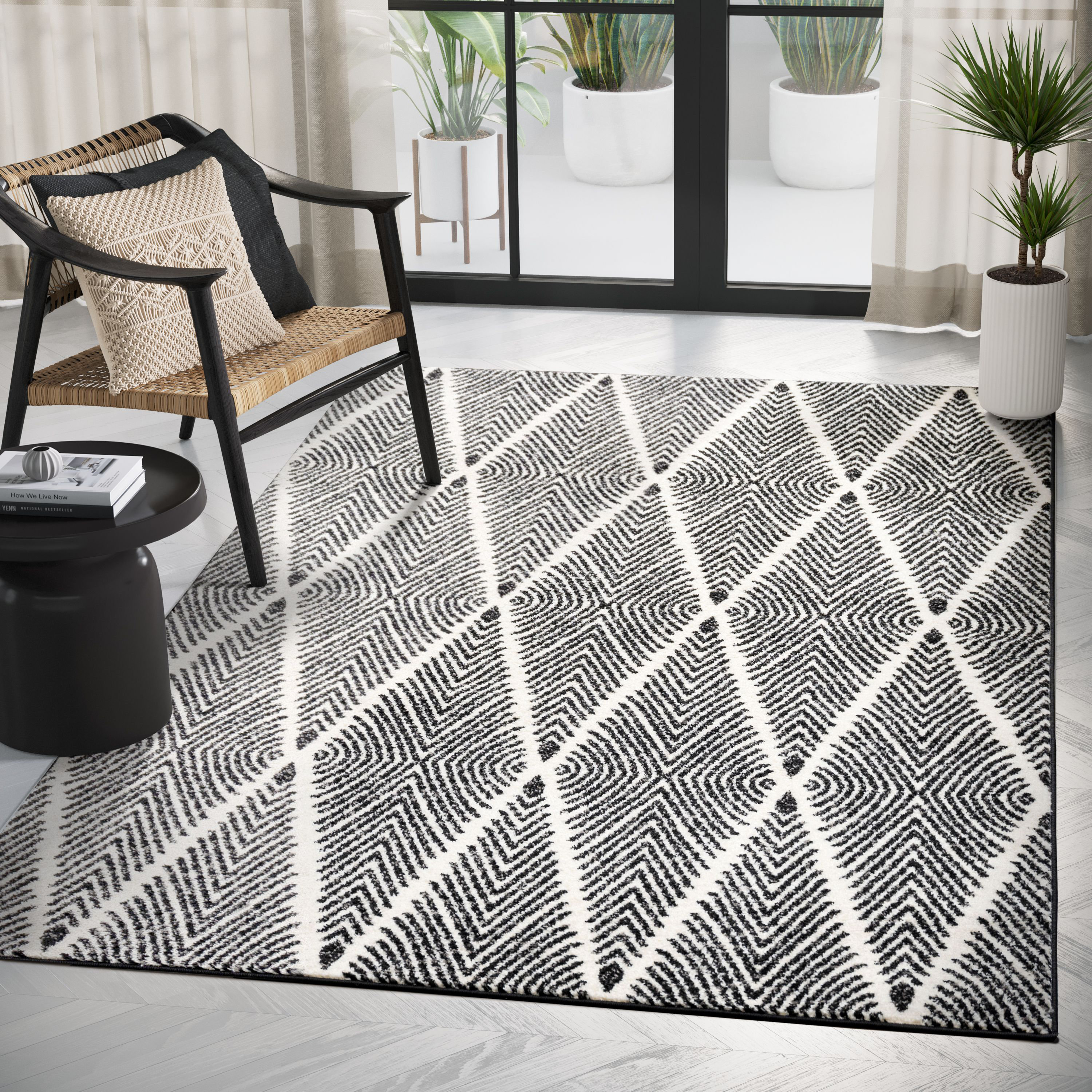 Corrigan Studio® Gracie-Anne NOR120A Black Diamond Pattern Area Rug ...