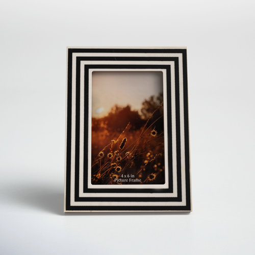 Traditional Picture Frames You'll Love | Wayfair