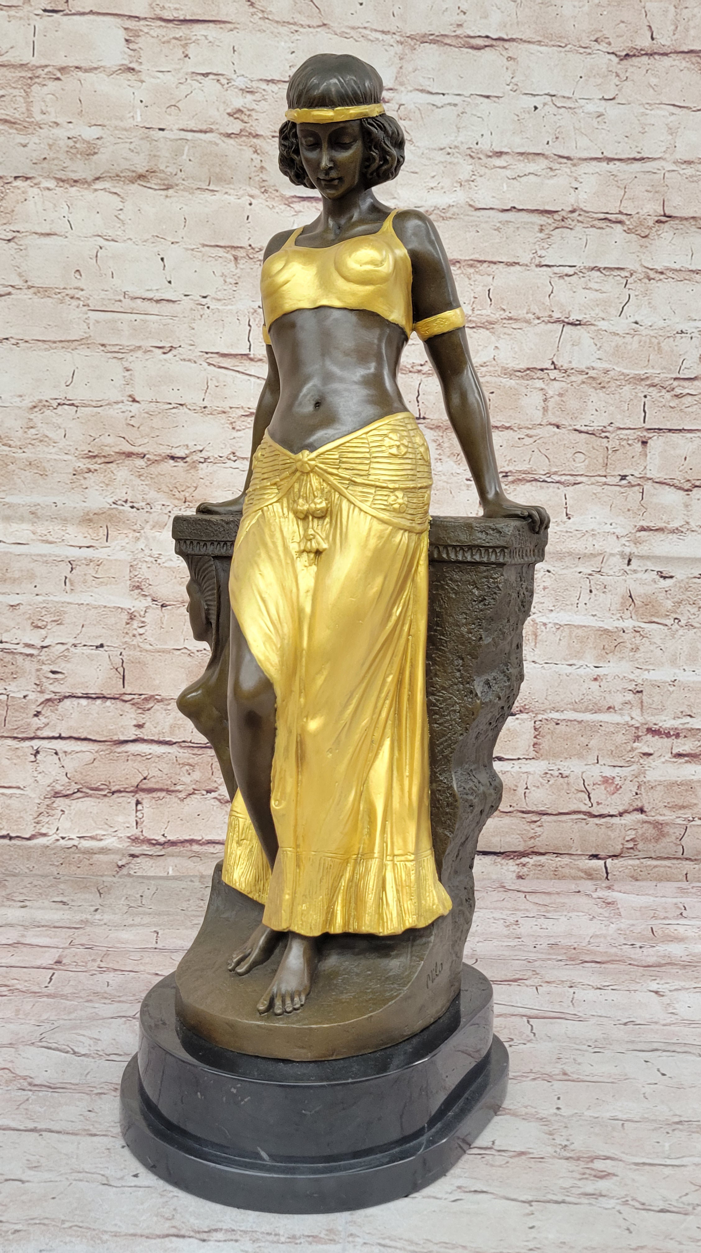 original cleopatra statue