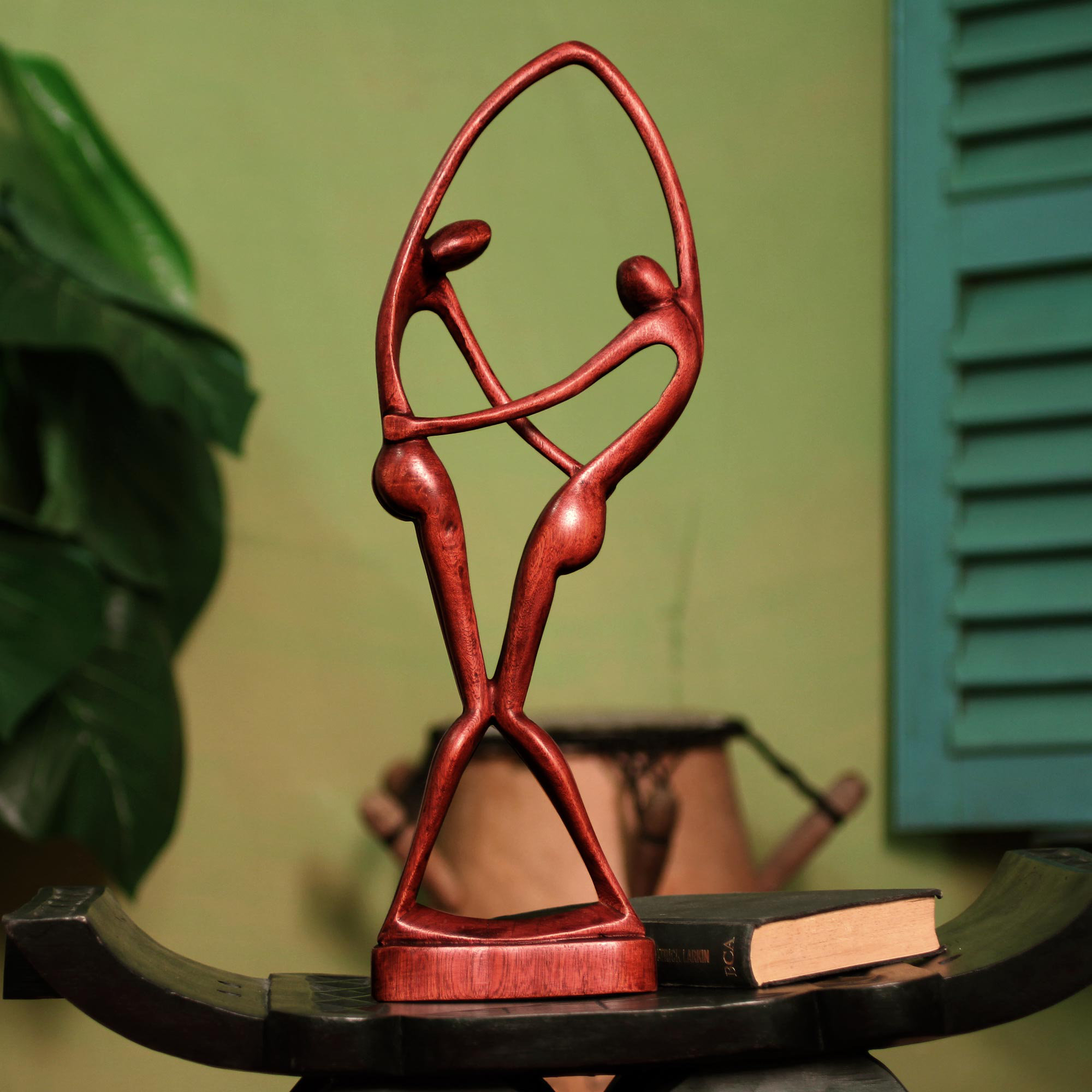 Ivy Bronx Dmitriy Handmade People Figurines & Sculptures | Wayfair