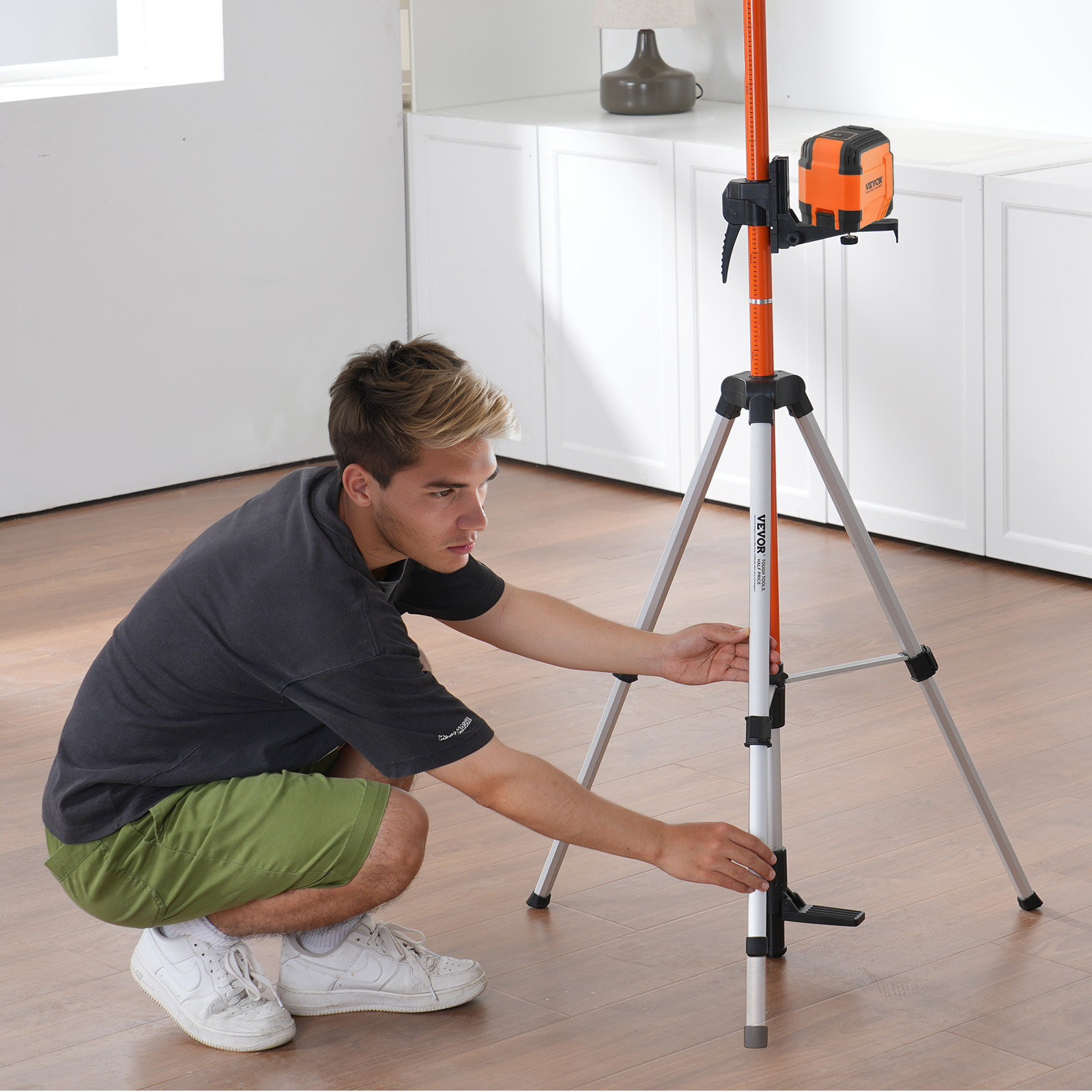 17 Stories Laser Level Tripod 1/4"-20 & 5/8"-11 Thread 40.94-133.85 in ...