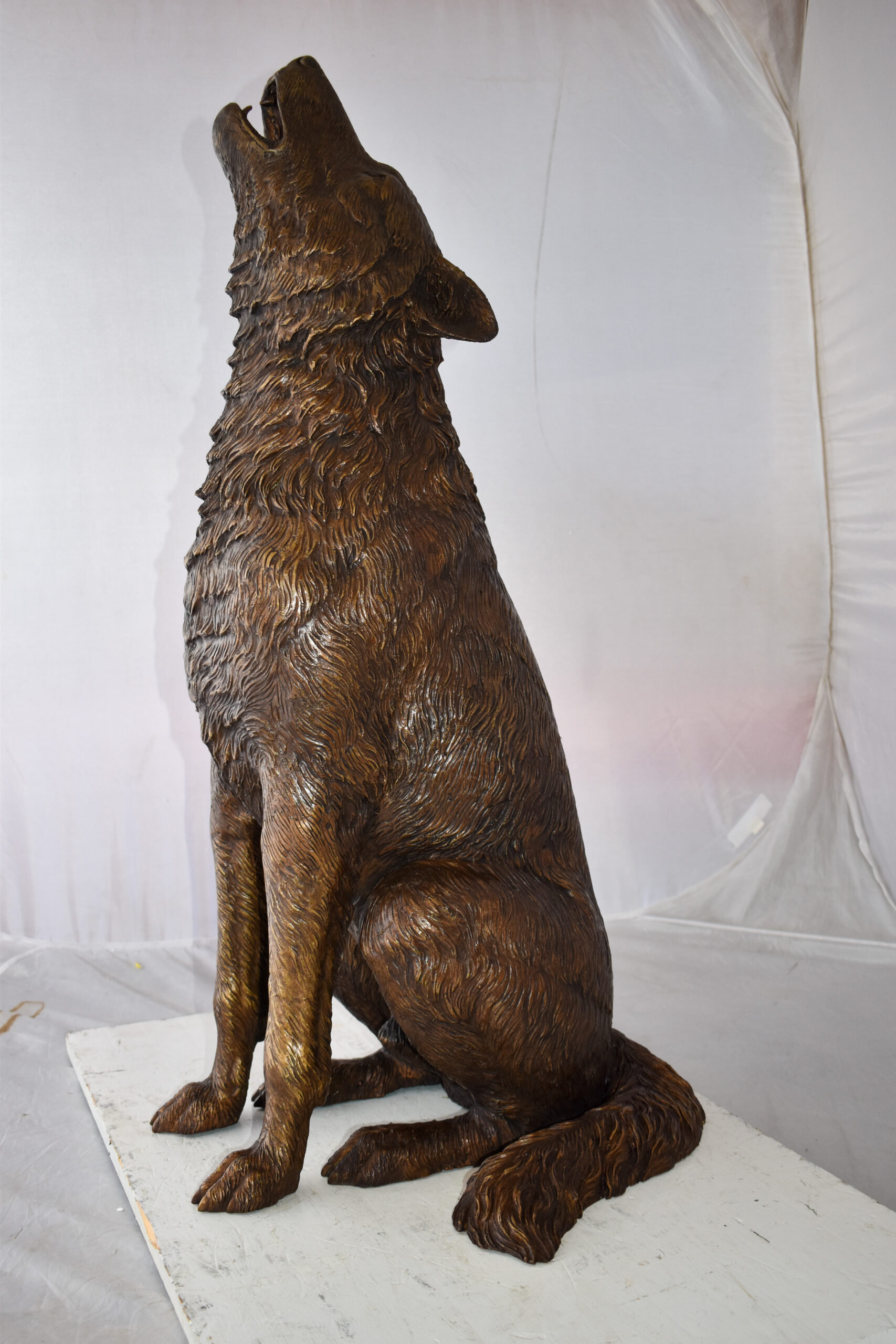 Loon Peak® Deantay Howling Wolf Looking toward the Sky Statue | Wayfair