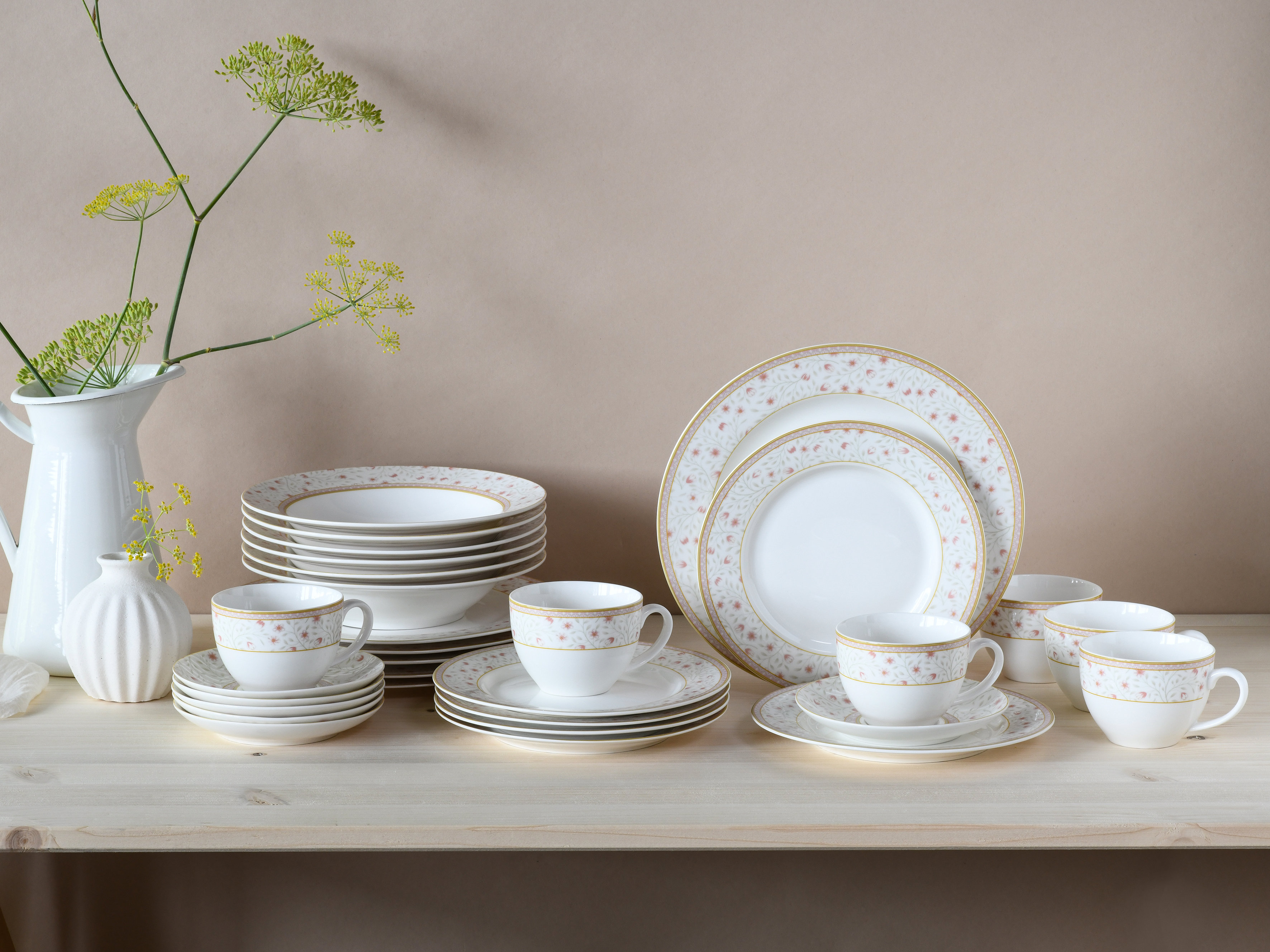 Creatable Emilia (New Bone China) 30 Piece Bone China Dinnerware Set ...