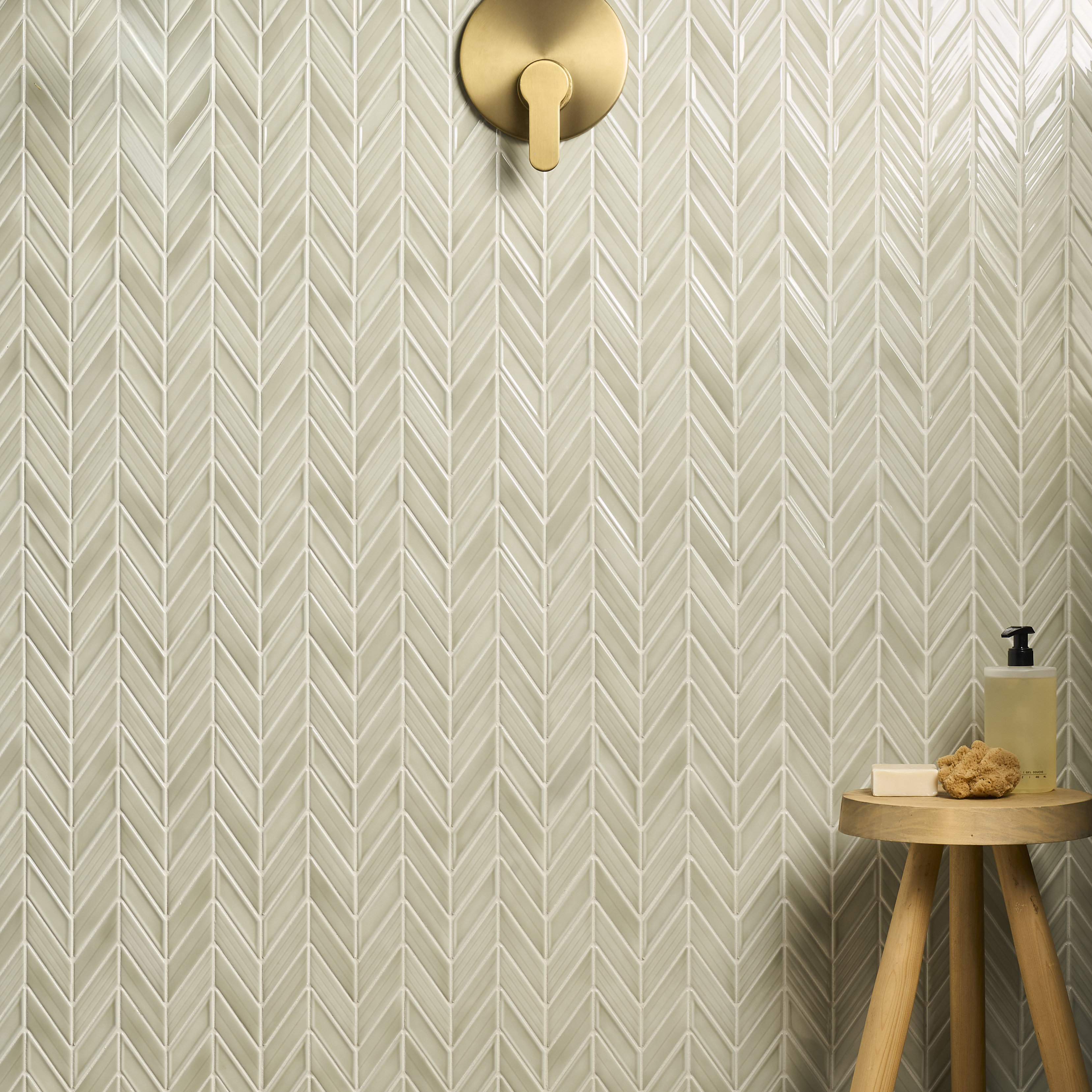 Bond Tile Overlay Chevron 11.22 In. X 11.81 In. Glossy Ceramic Mosaic ...