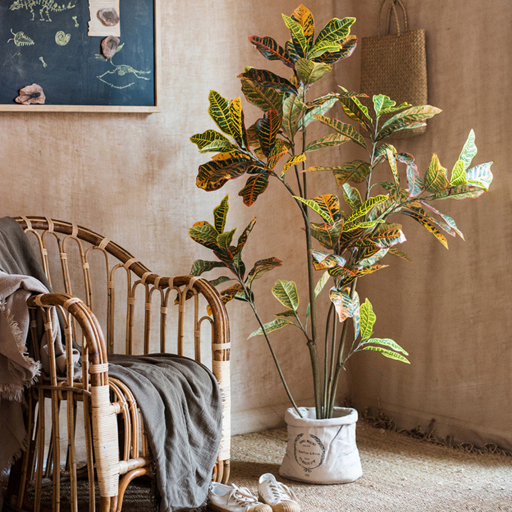 Rustic Reach Large Autumn Leaf Banyan Tree | Wayfair