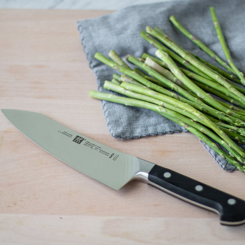 ZWILLING J.A. Henckels Zwilling Pro 7.09-inch Rocking Santoku Knife ...