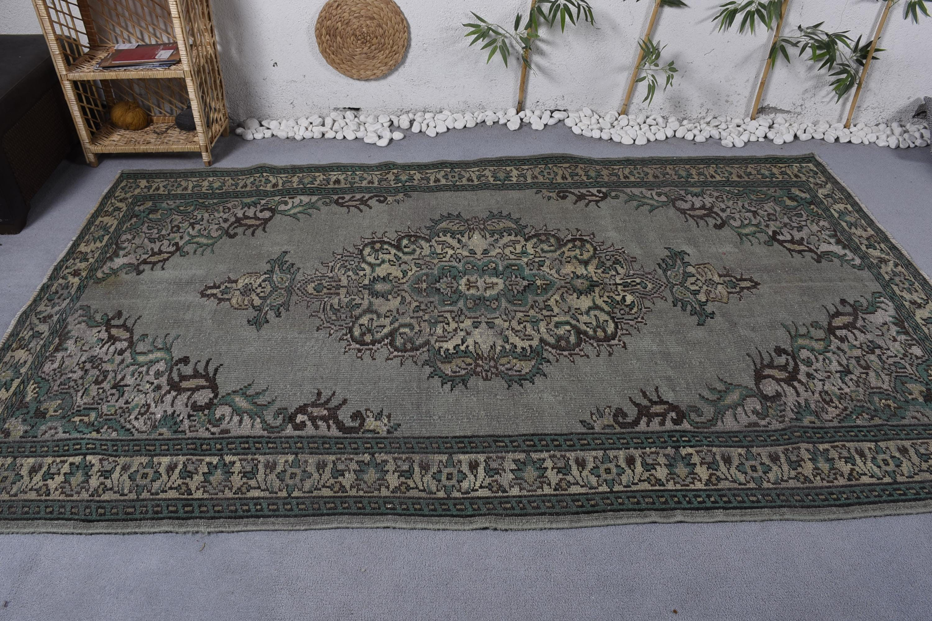 Isabelline Oushak Rug, Vintage Rug, Green Home Decor Rugs, 5.4x9 ft ...