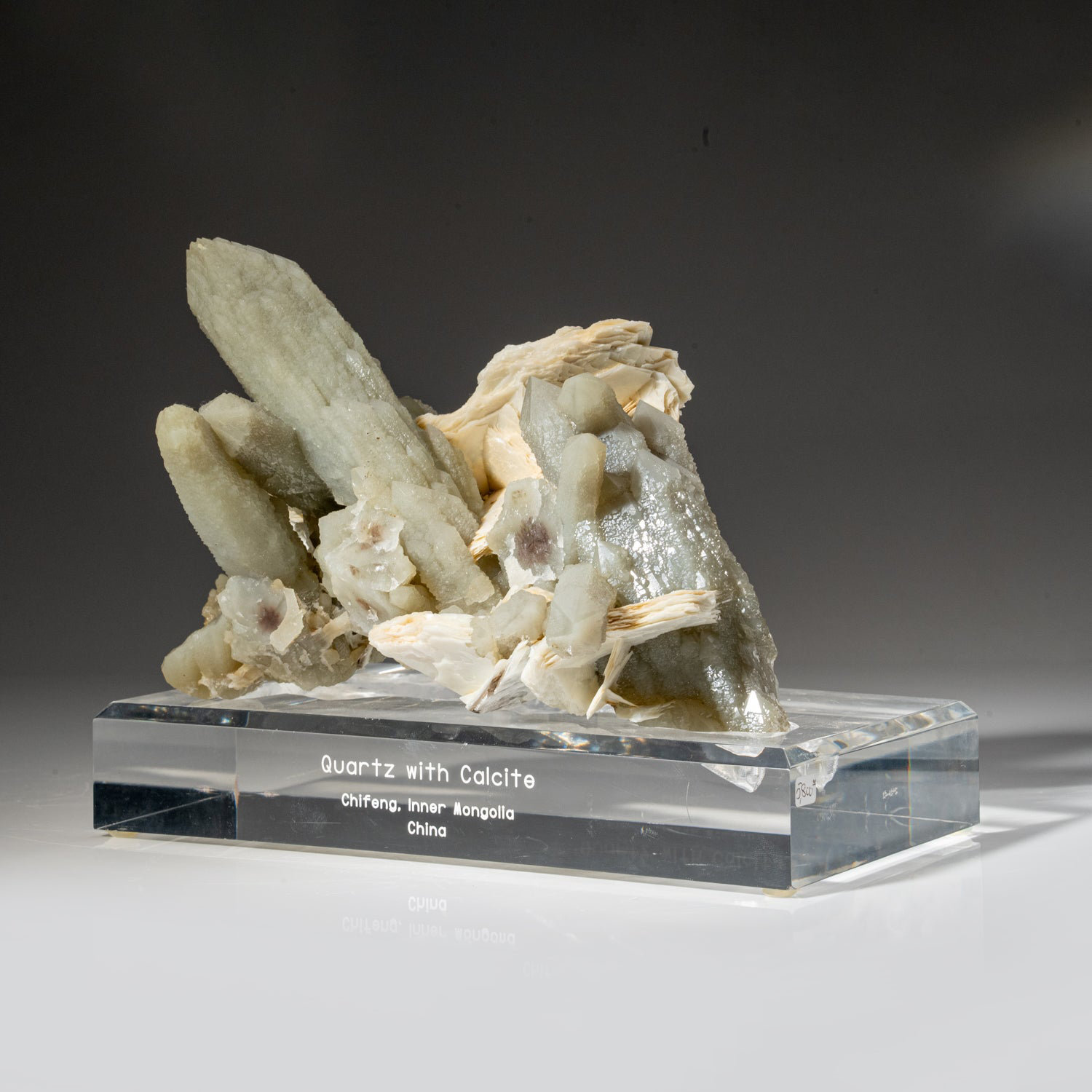 Astro Gallery of Gems Quartz with Calcite from Chifeng, Inner Mongolia ...
