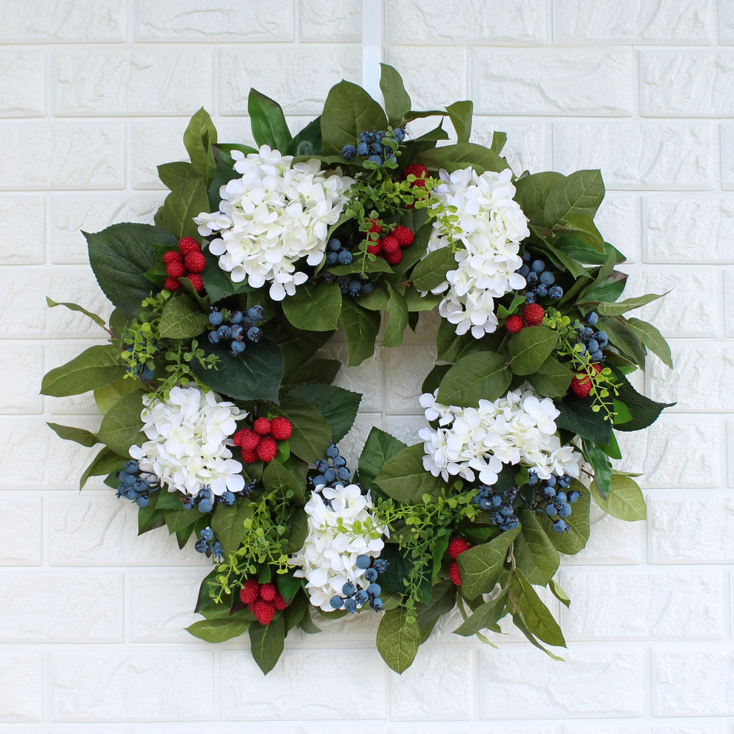Primrue Williamsburg Style Americana Fruit Wreath With Hydrangea ...