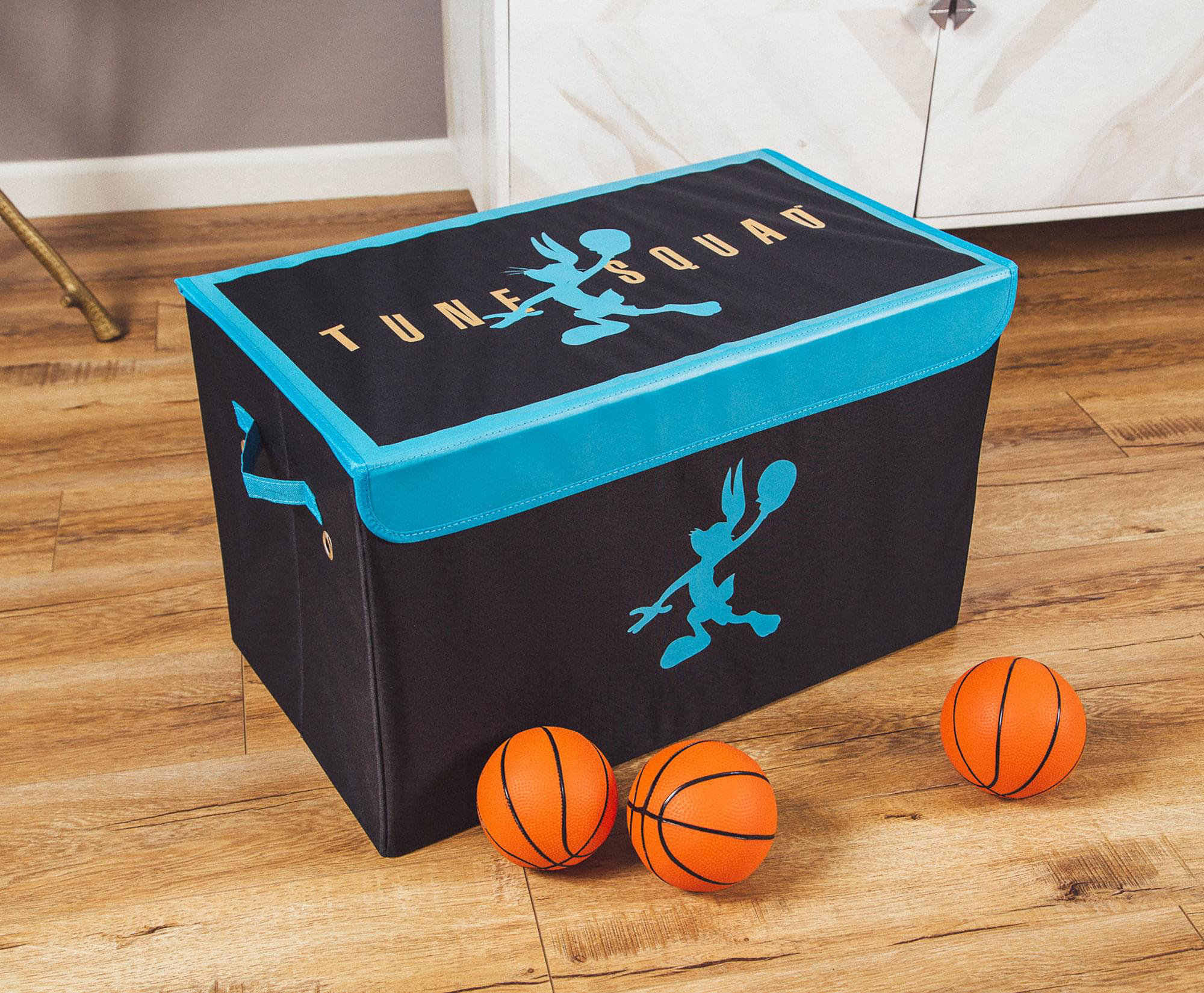 Ukonic Space Jam: A New Legacy Bugs Bunny Collapsible Storage Bin ...
