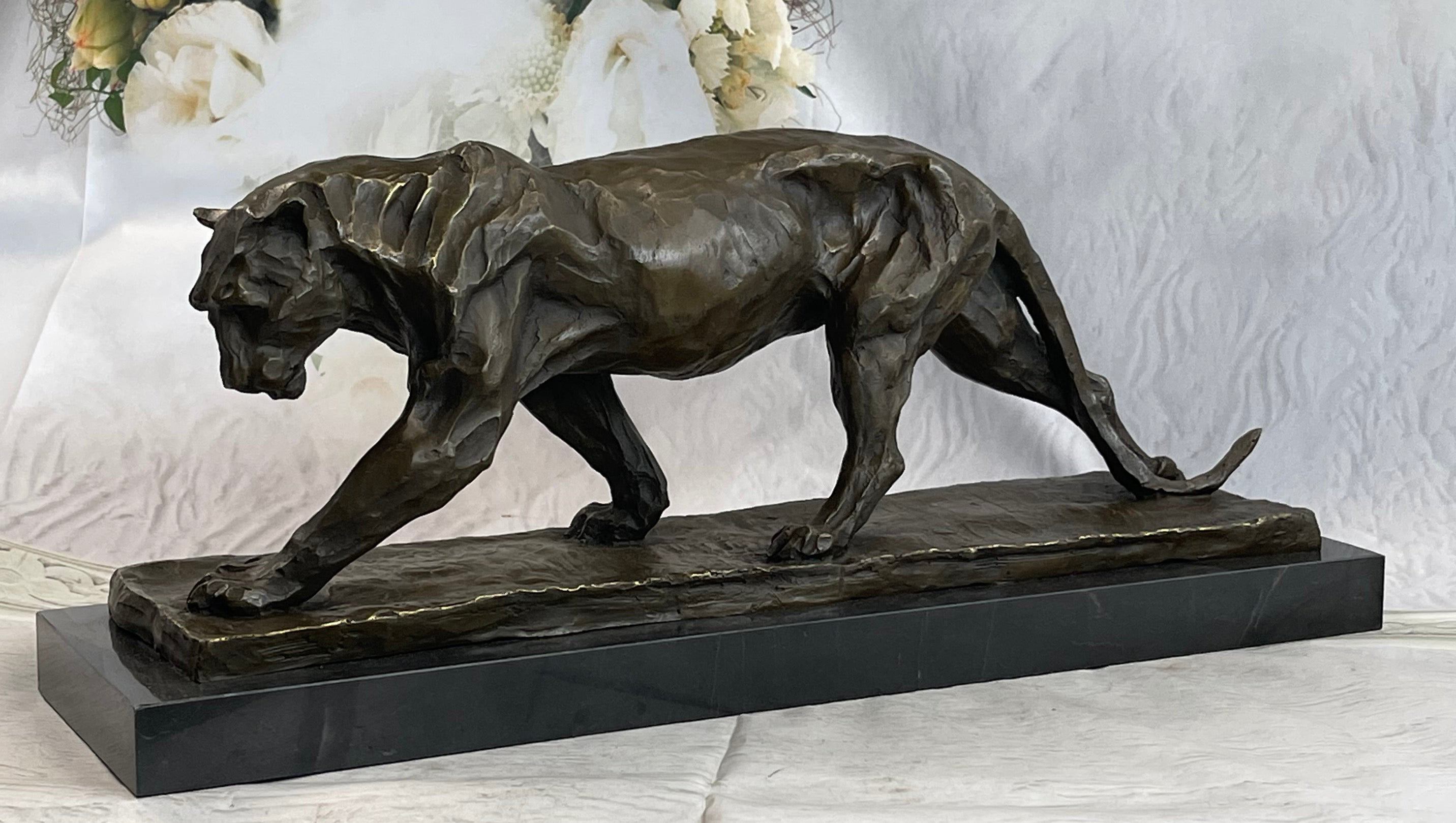 Dakota Fields Maio Bugatti African Lioness Wildlife Animal Bronze ...