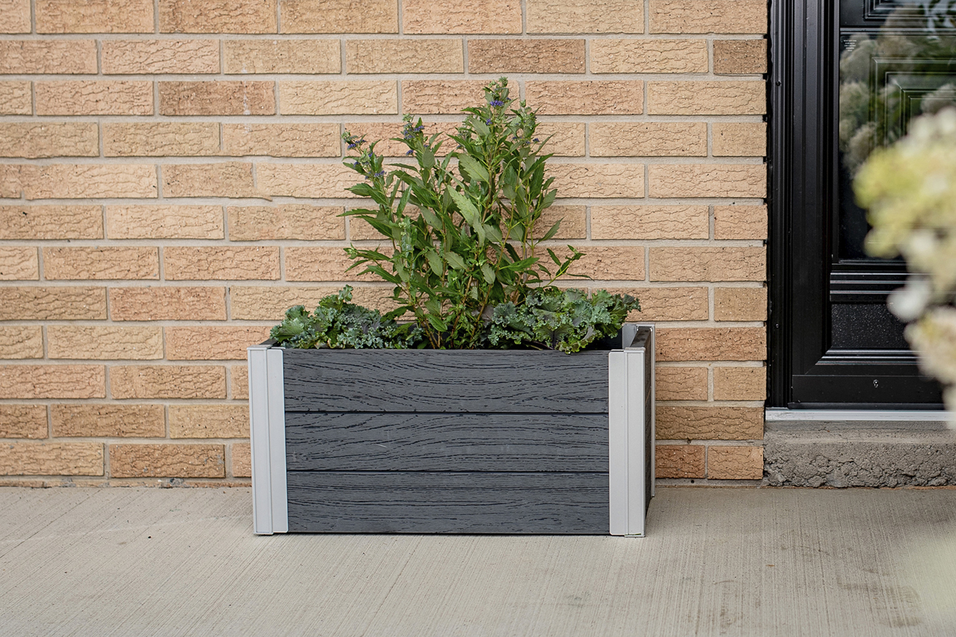 Vita Urbana Composite Planter Box | Wayfair