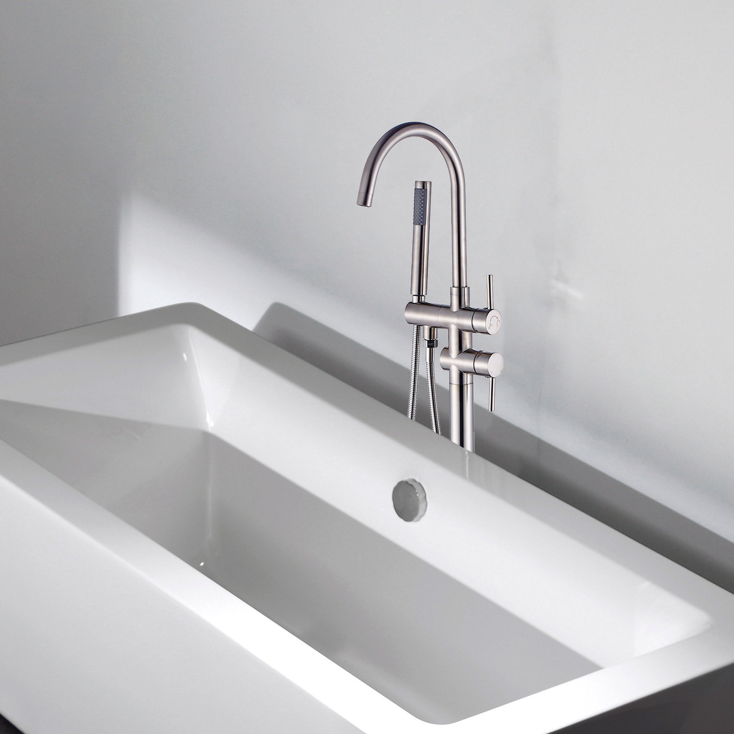 PENGFANG WORLDWIDE LLC Double Handle Floor Mounted Freestanding Tub ...