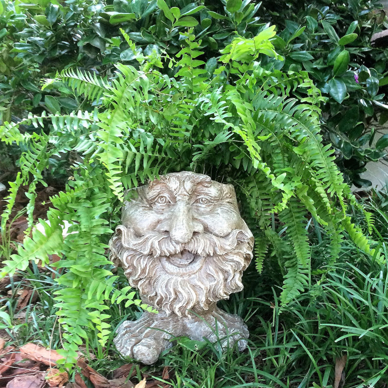 Muggly's Ole Salty Face Statue