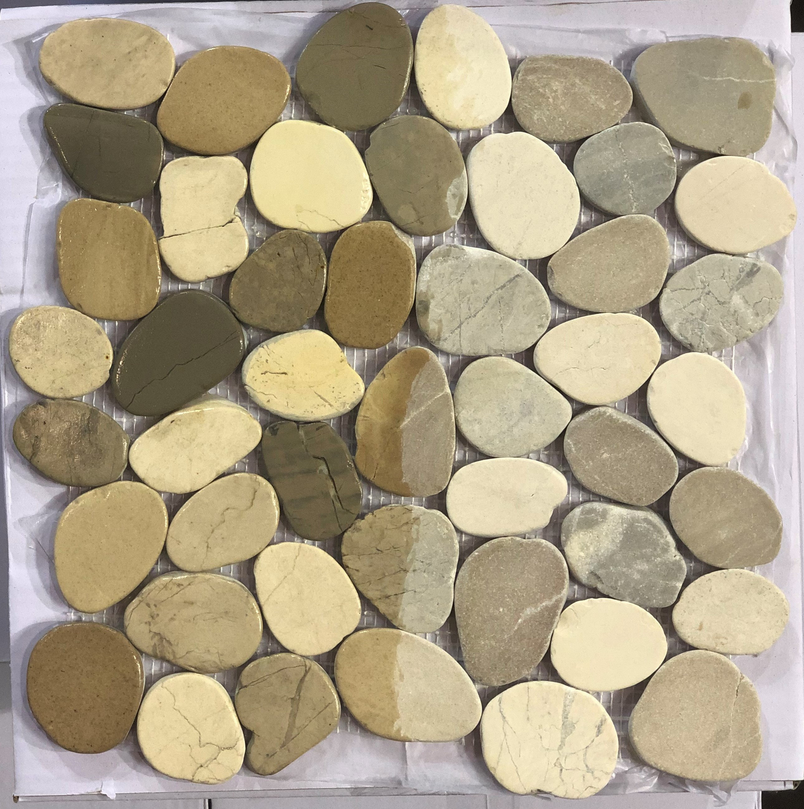 Luxsurface Random Sized Natural Stone Mosaic Tile in White & Reviews ...