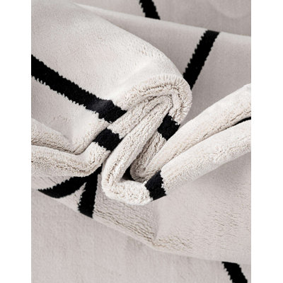 Hokku Designs Kanoi Geometric Rug & Reviews | Wayfair