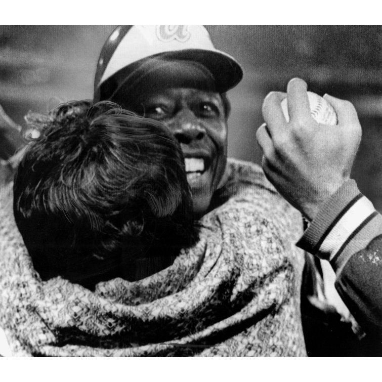 Latitude Run® Hank Aaron Is Hugged By His Mother After Record Breaking ...