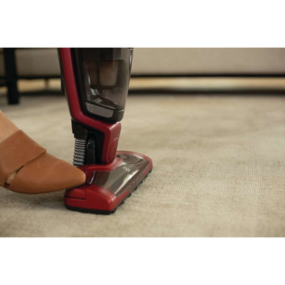 Electrolux Ergorapido™ Pet Cordless 2-in-1 Stick Vacuum in Red ...