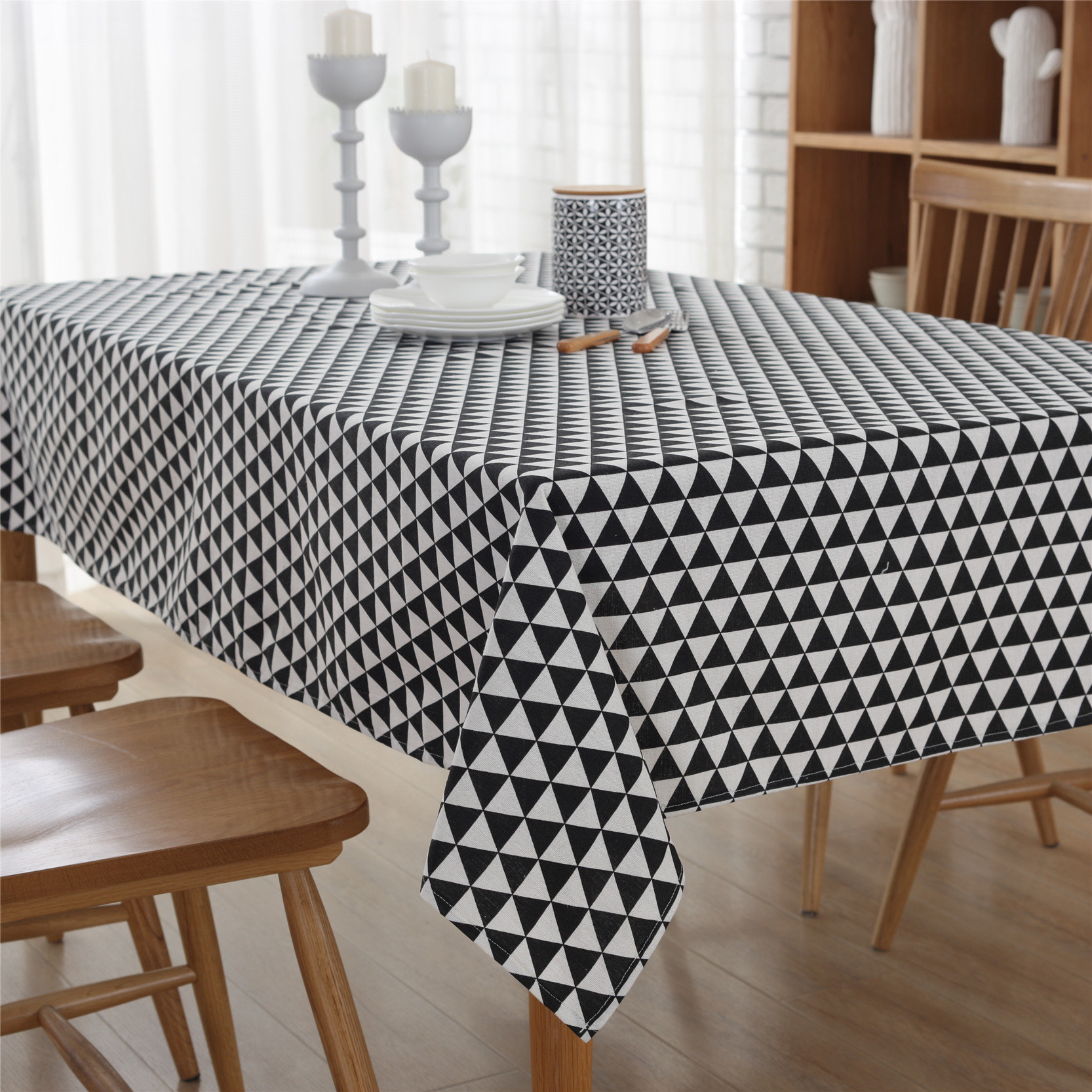 George Oliver Leydy Triangle Tablecloth & Reviews | Wayfair