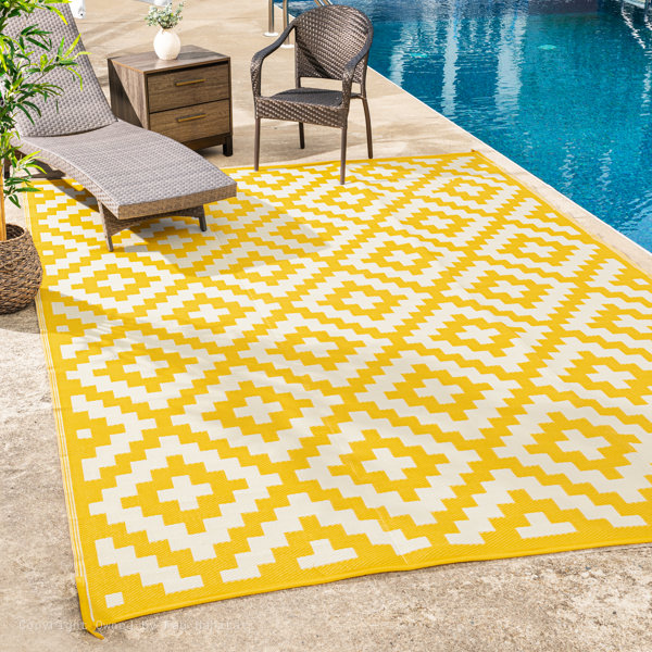 Union Rustic Outdoor Rug Recycled Plastic Straw Waterproof Patio - Izna ...