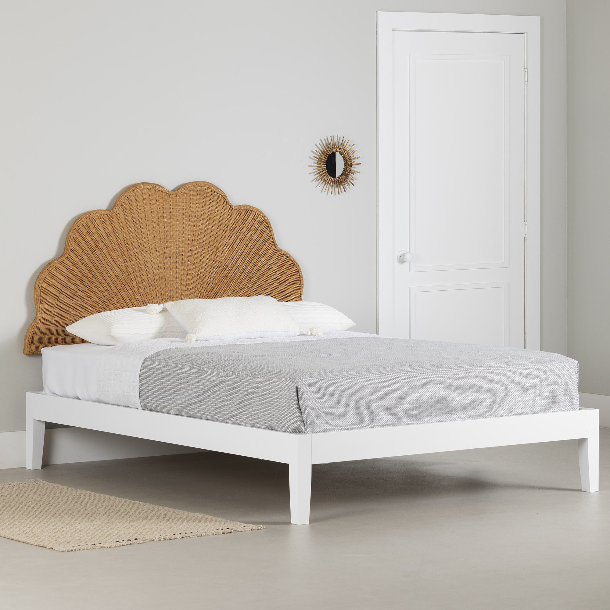 South Shore Hoya Wooden Bed And Rattan Wall-Mounted Shell Headboard Set ...