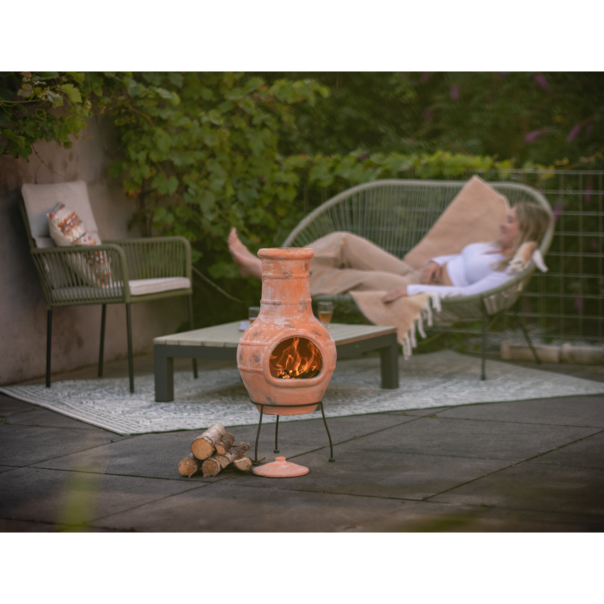 Redfire Lima 85Cm H x 36Cm W Clay Wood Burning Outdoor Chiminea ...
